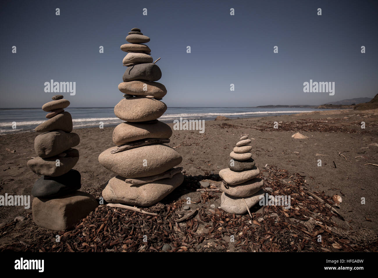 Balance rocks hi-res stock photography and images - Alamy