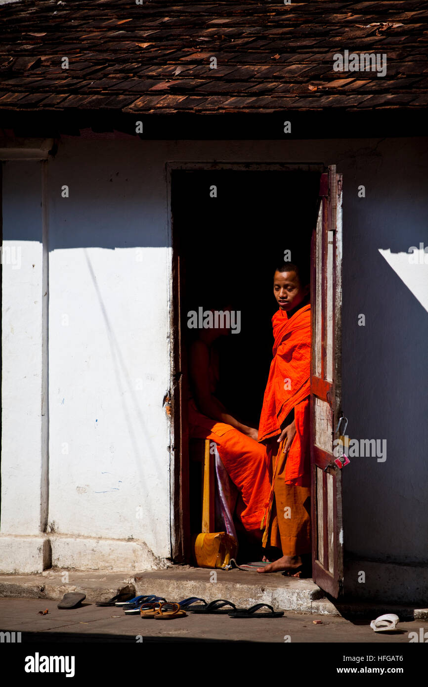 Southeast asian temples hi-res stock photography and images - Alamy