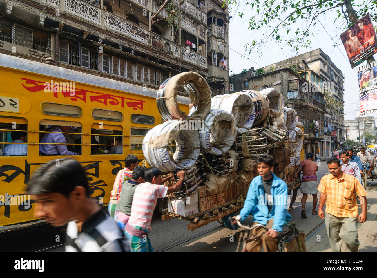 Kolkata (Calcutta, Kalkutta): Carriage transport and tram, West Bengal ...