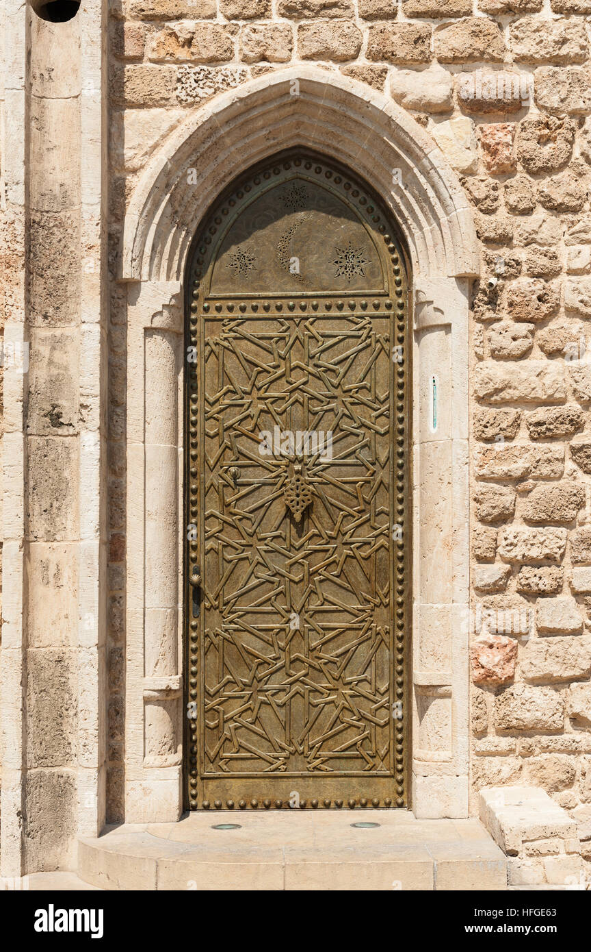 Door geometric hi-res stock photography and images - Alamy