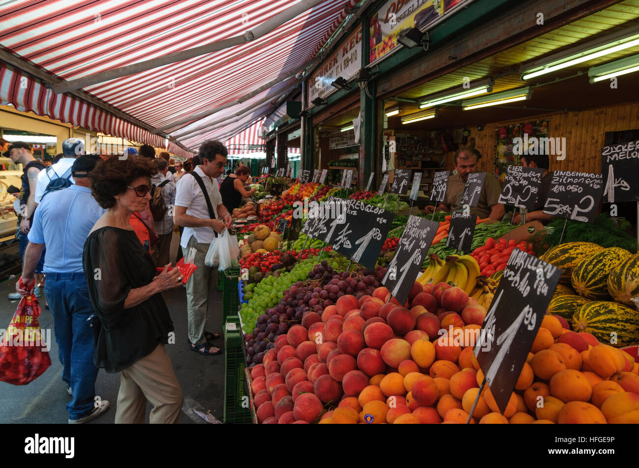 Naschmarkt wien hi-res stock photography and images - Alamy