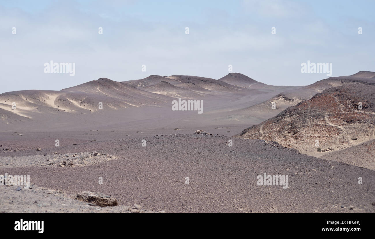 Desert maze hi-res stock photography and images - Alamy