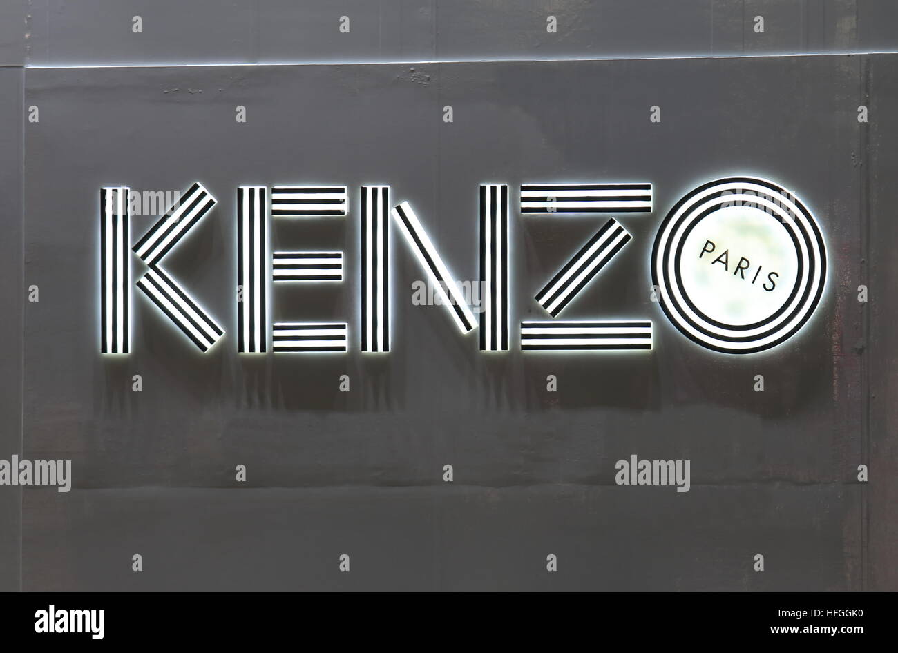Kenzo logo hi-res stock photography and images - Alamy