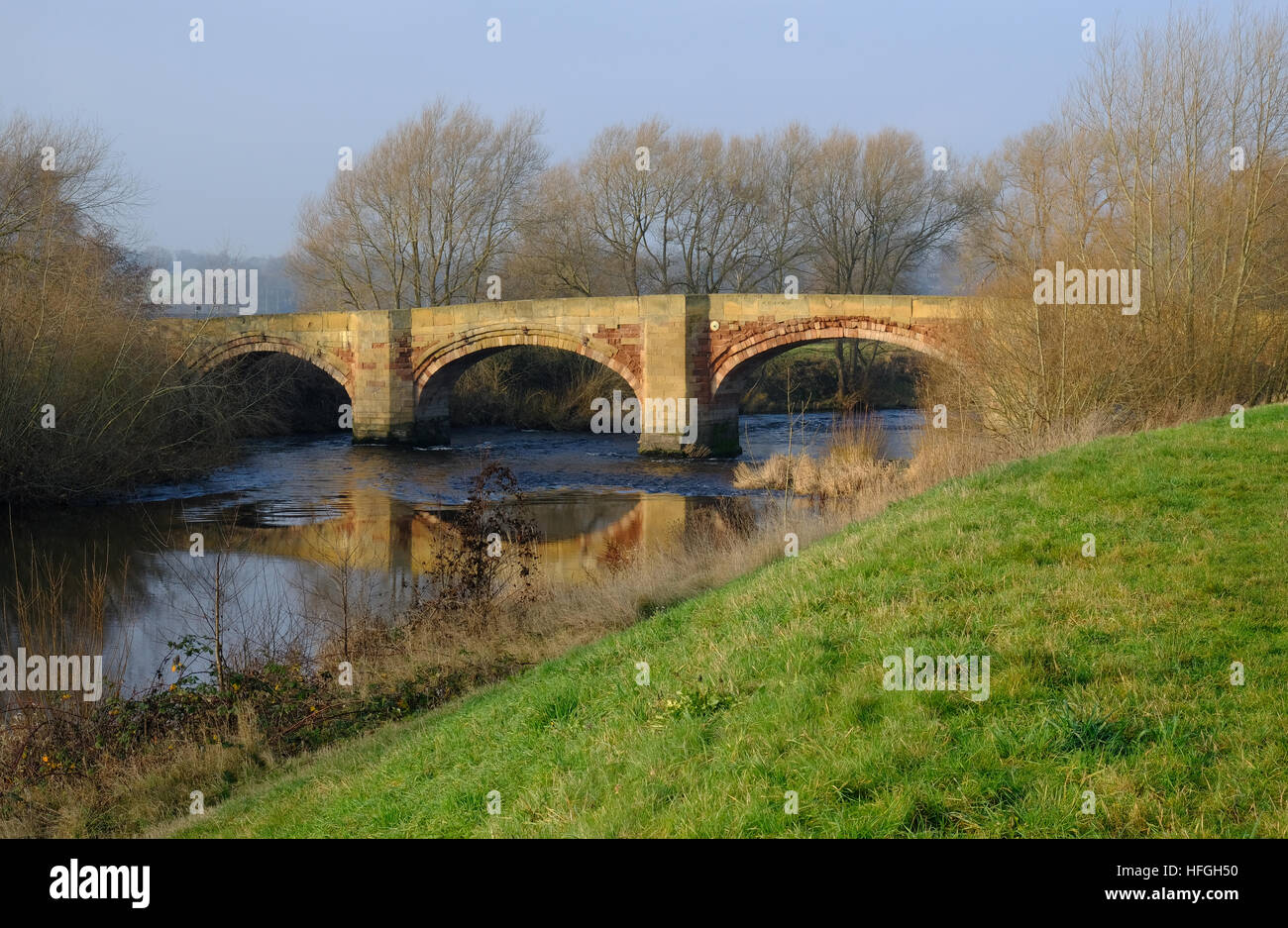 the bridge at Bangor-on-Dee in North Wales Stock Photo - Alamy
