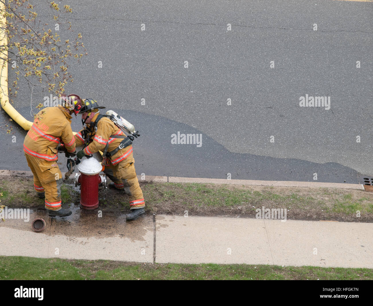 Working Firefighter Tanker Truck Fire Stock Photo - Alamy
