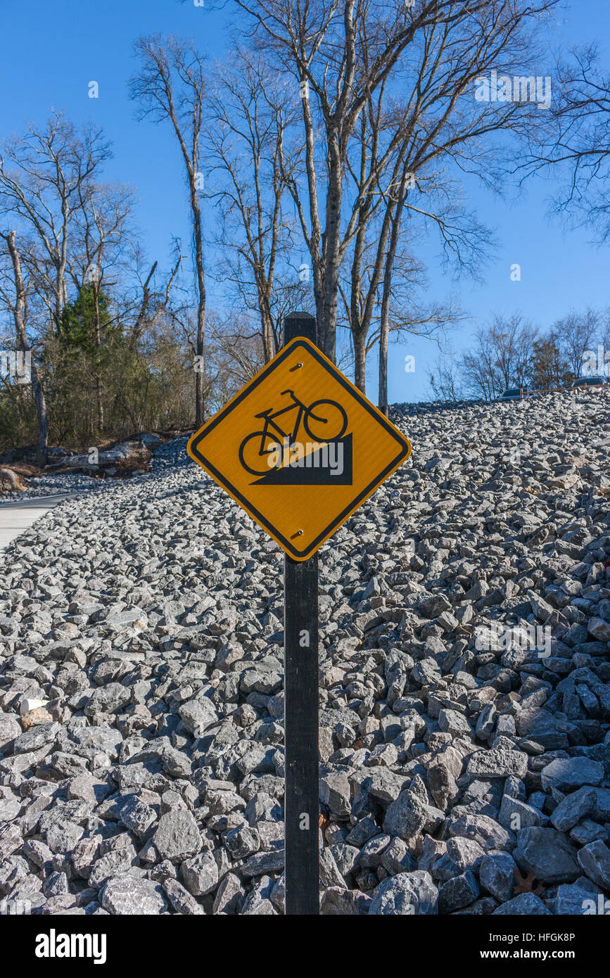 Steep slope caution sign hi-res stock photography and images - Alamy