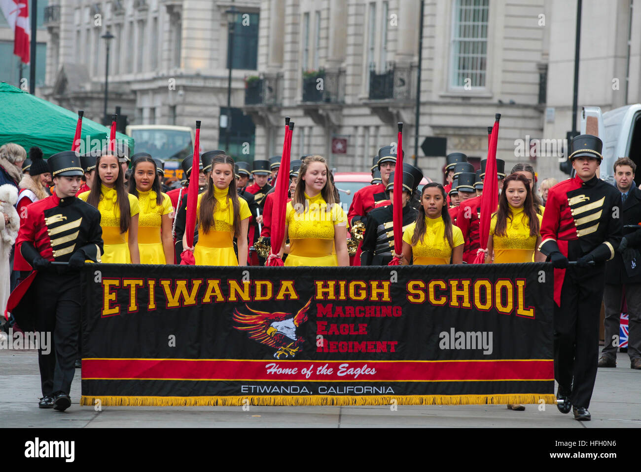 High school cheerleaders routine hi-res stock photography and images ...