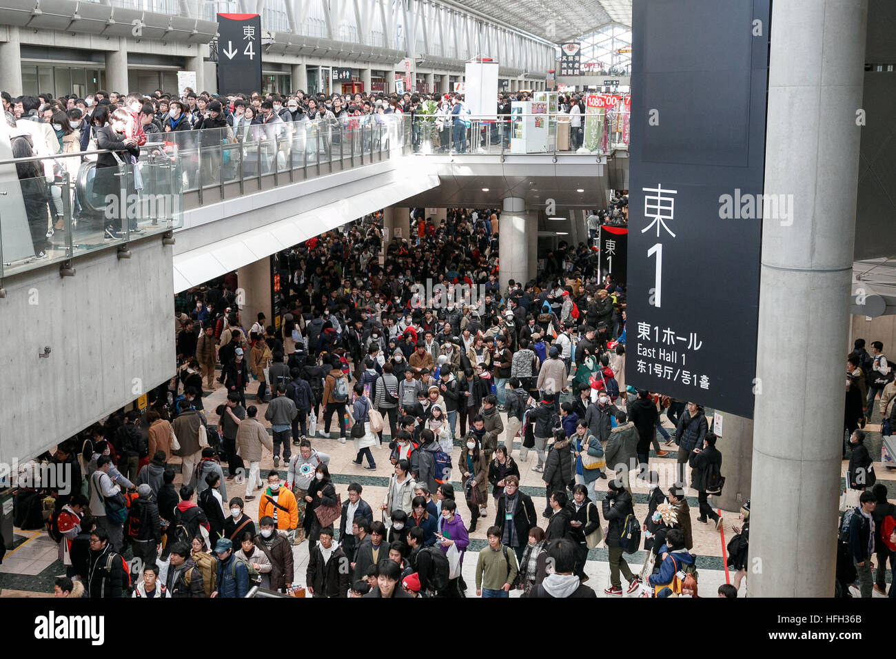 Tokyo, Japan. 31st Dec, 2016. Visitors gather at the Comic Market 91 ...