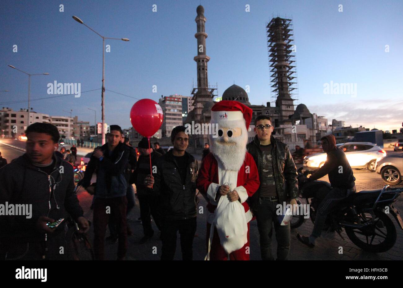 Gaza City, Gaza Strip, Palestinian Territory. 31st Dec, 2016. A ...