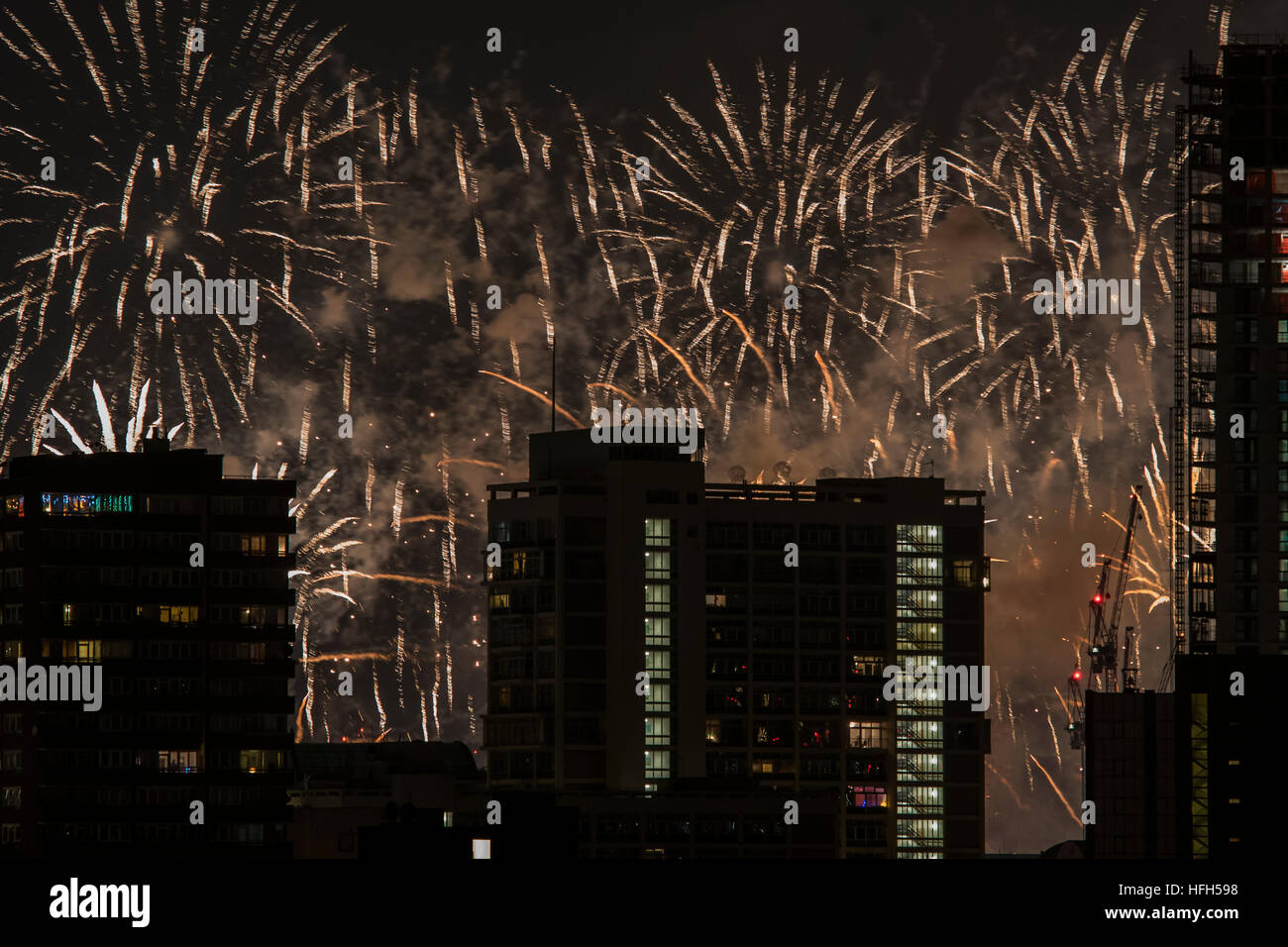 Kent fireworks display hi-res stock photography and images - Alamy
