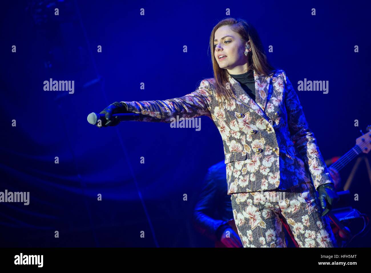 Annalisa Singer High Resolution Stock Photography and Images - Alamy