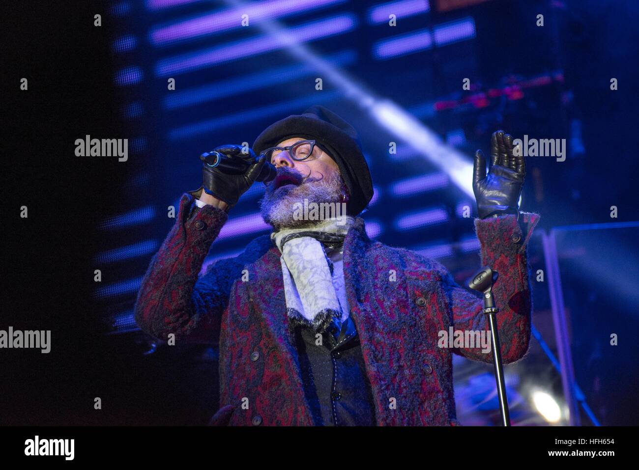 Vipra concerto live a Bergamo Stock Photo - Alamy