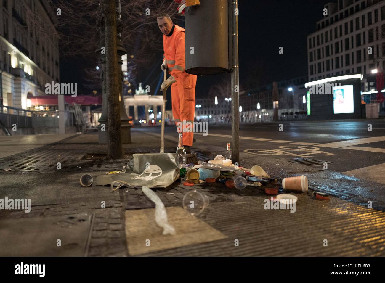 Berlin city cleaning hi-res stock photography and images - Alamy