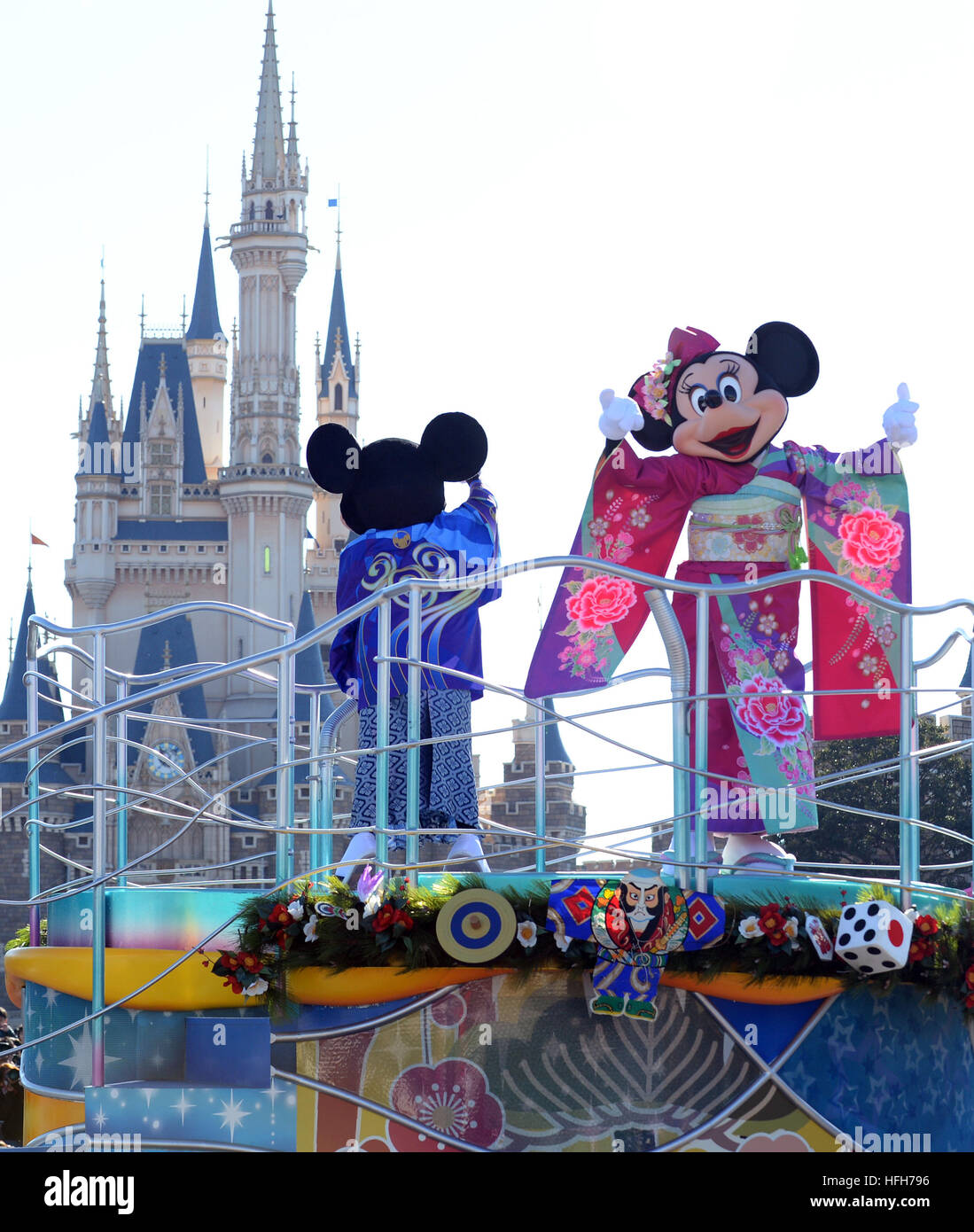 Cartoon characters in parade hi-res stock photography and images - Alamy