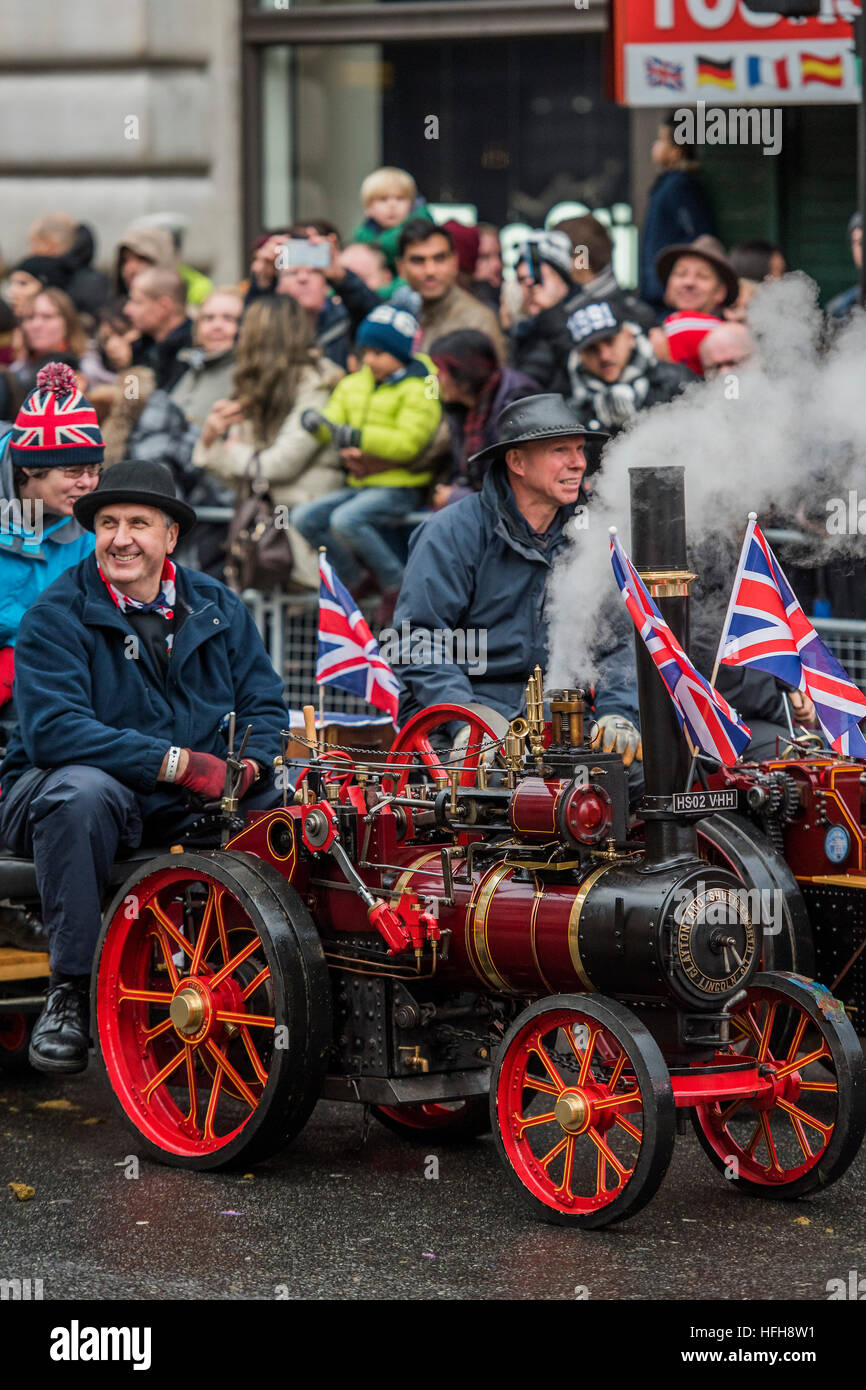 London, UK. 1st Jan, 2017. The Miniature Steamers for Charity pass ...