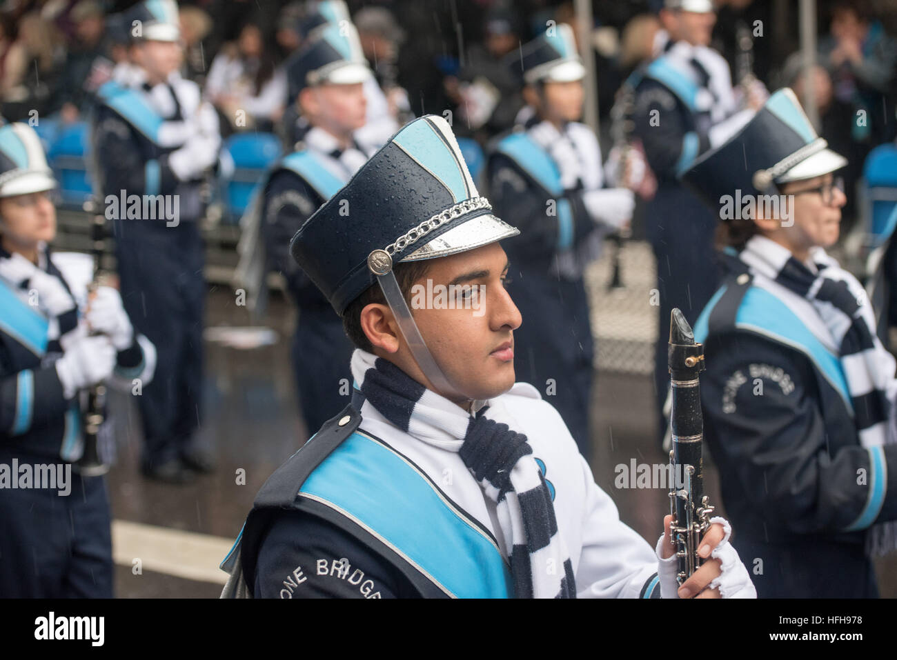 London rain season hi-res stock photography and images - Alamy