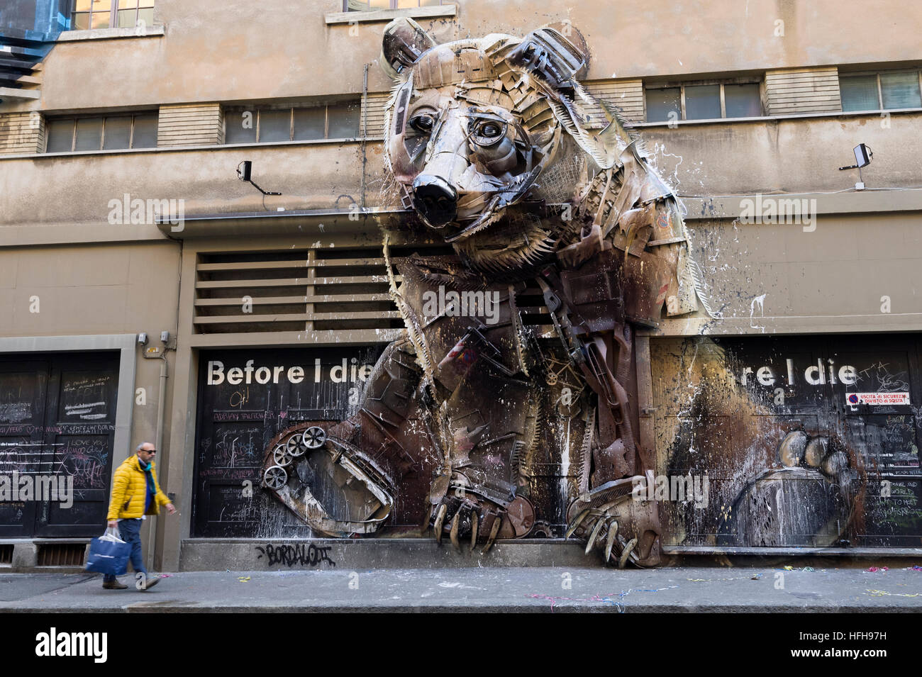 Turin, Italy. 1st January 2017. A bear made by the Portoguese artist ...