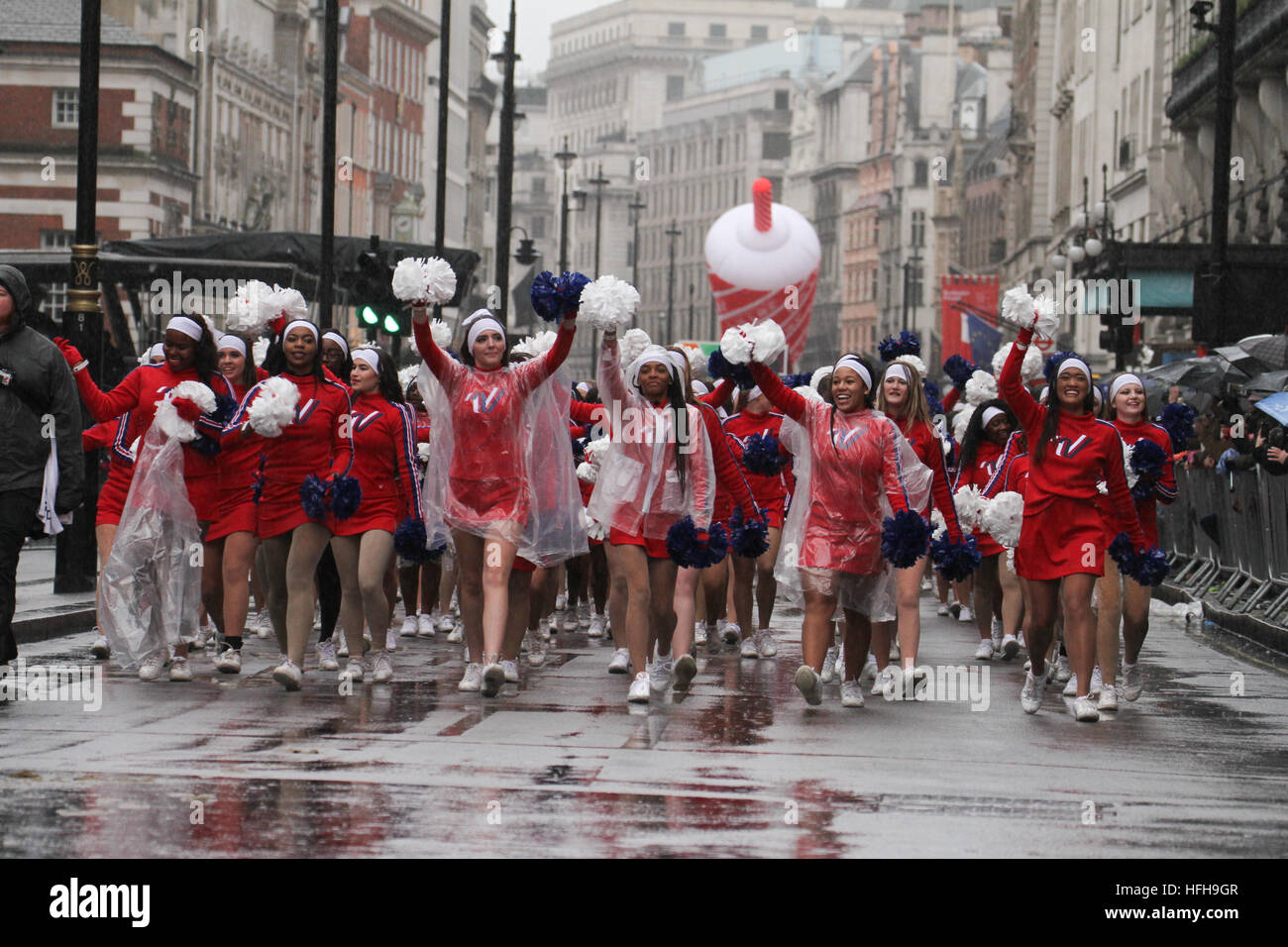 Cheerleader in rain hi-res stock photography and images - Alamy