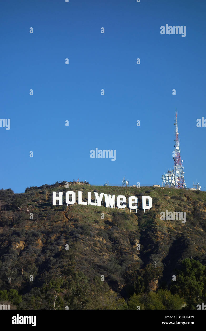 Hollywood, USA. 1st January 2017. The iconic Hollywood Sign was altered ...