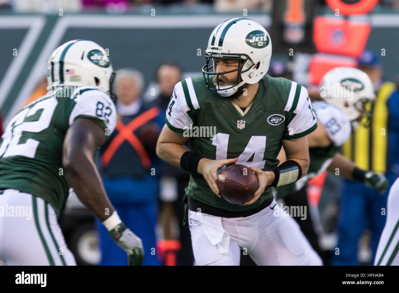 East Rutherford, NJ, USA. 01st Jan, 2017. New York Jets Quarterback ...