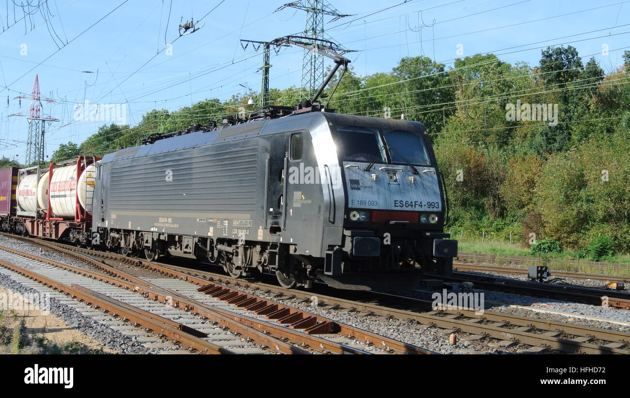 MRCE Dispolok class 189 entering Cologne-Gremberg rail marshalling yard ...