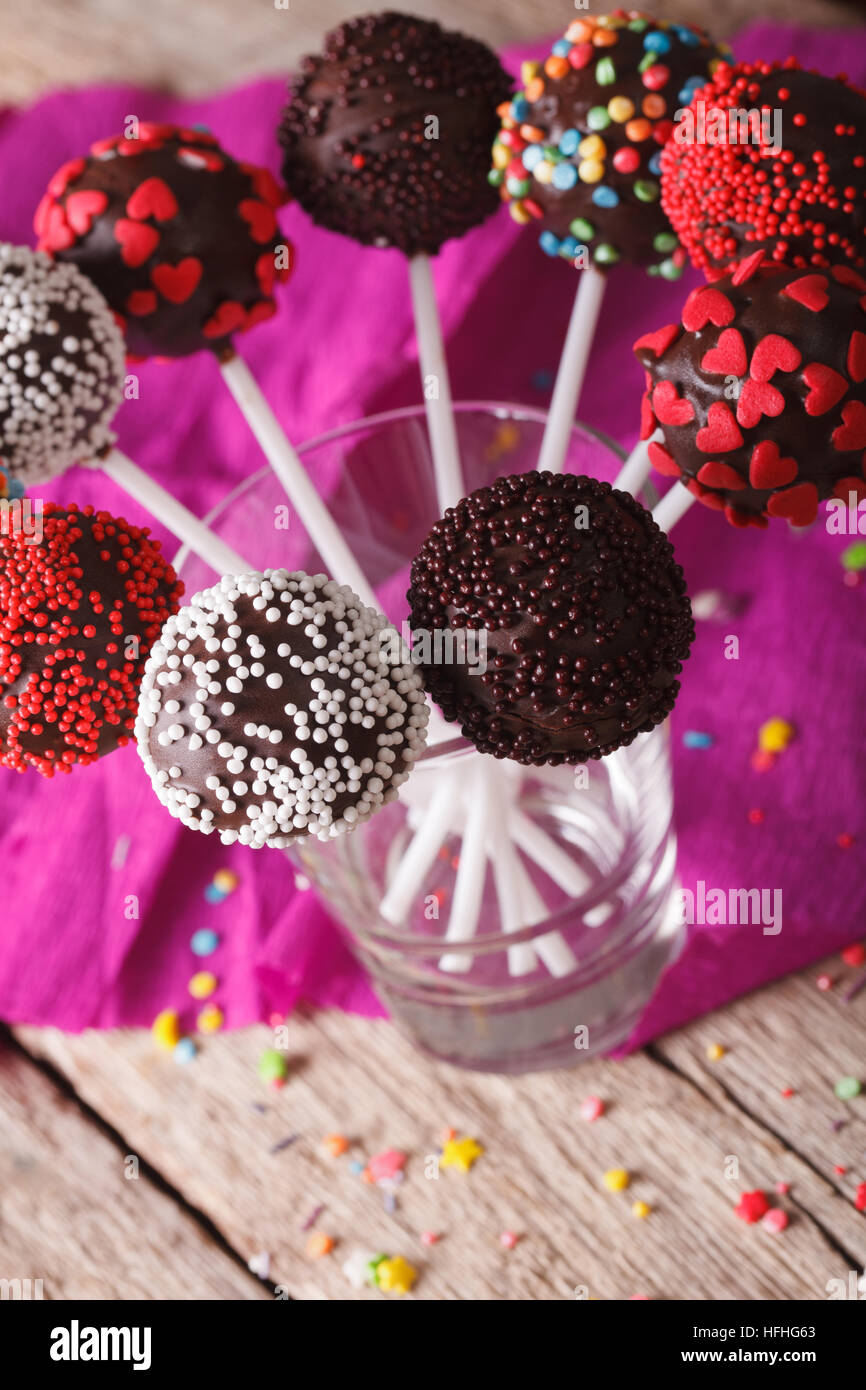 Birthday cake pop hi-res stock photography and images - Alamy