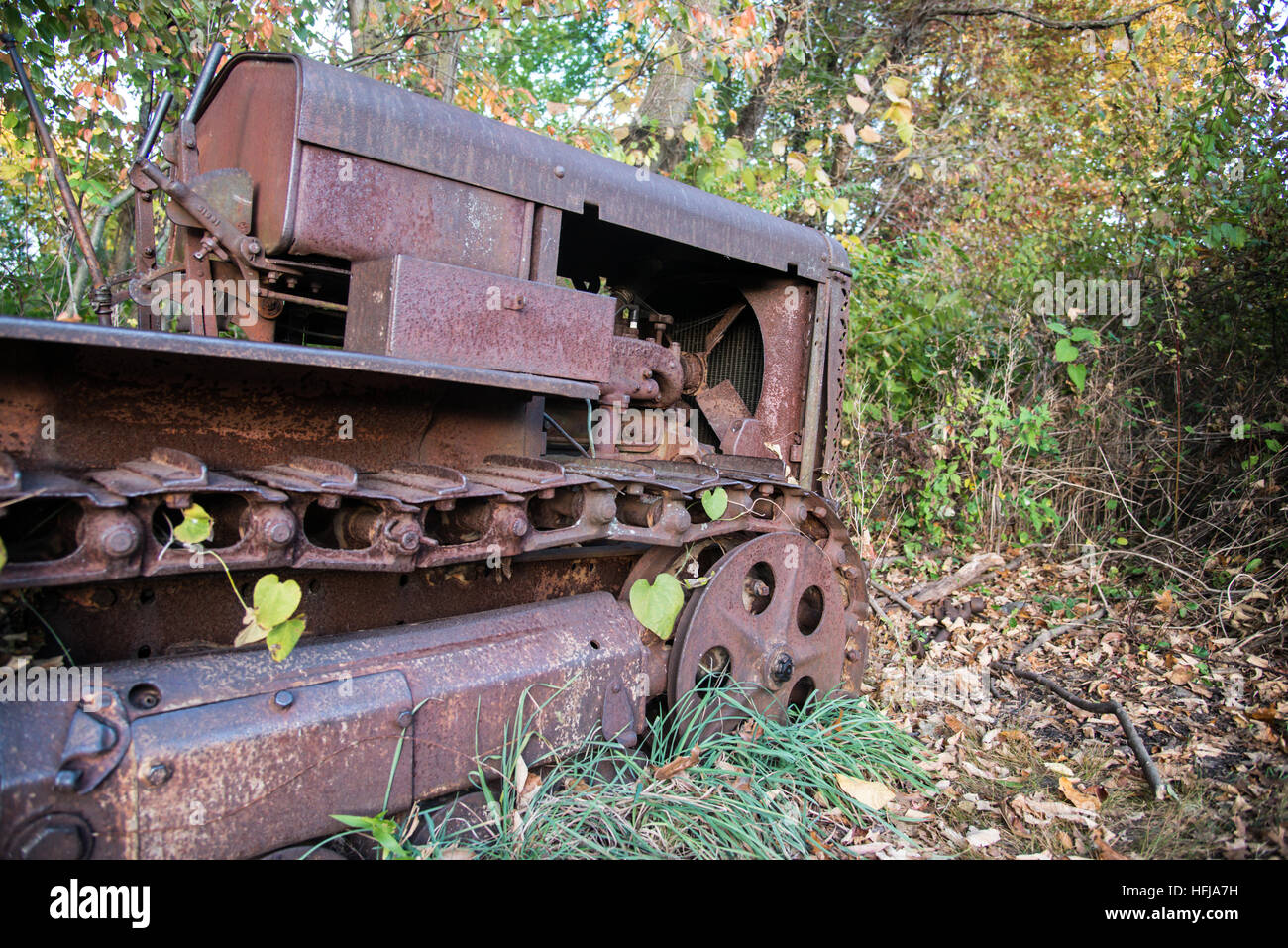 Rusty Farm Tractor Stock Photo - Alamy