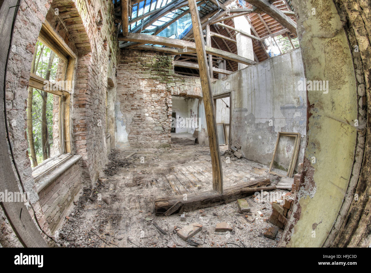 Ruins of the building in dilapidated condition - leaky roof Stock Photo ...