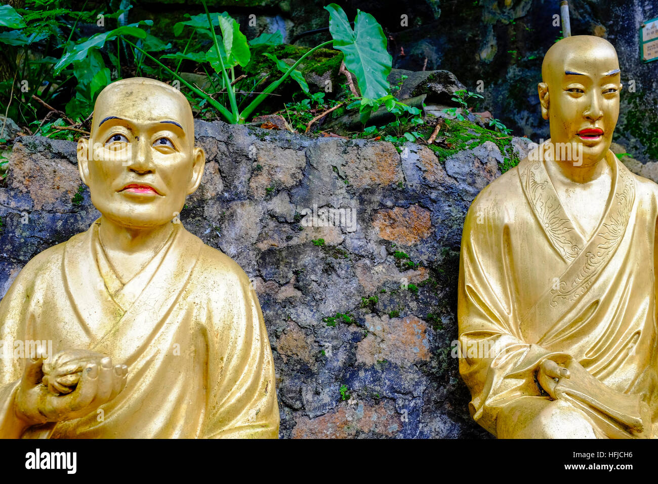 Statues at Ten Thousand Buddhas Monastery in Sha Tin, Hong Kong, China ...