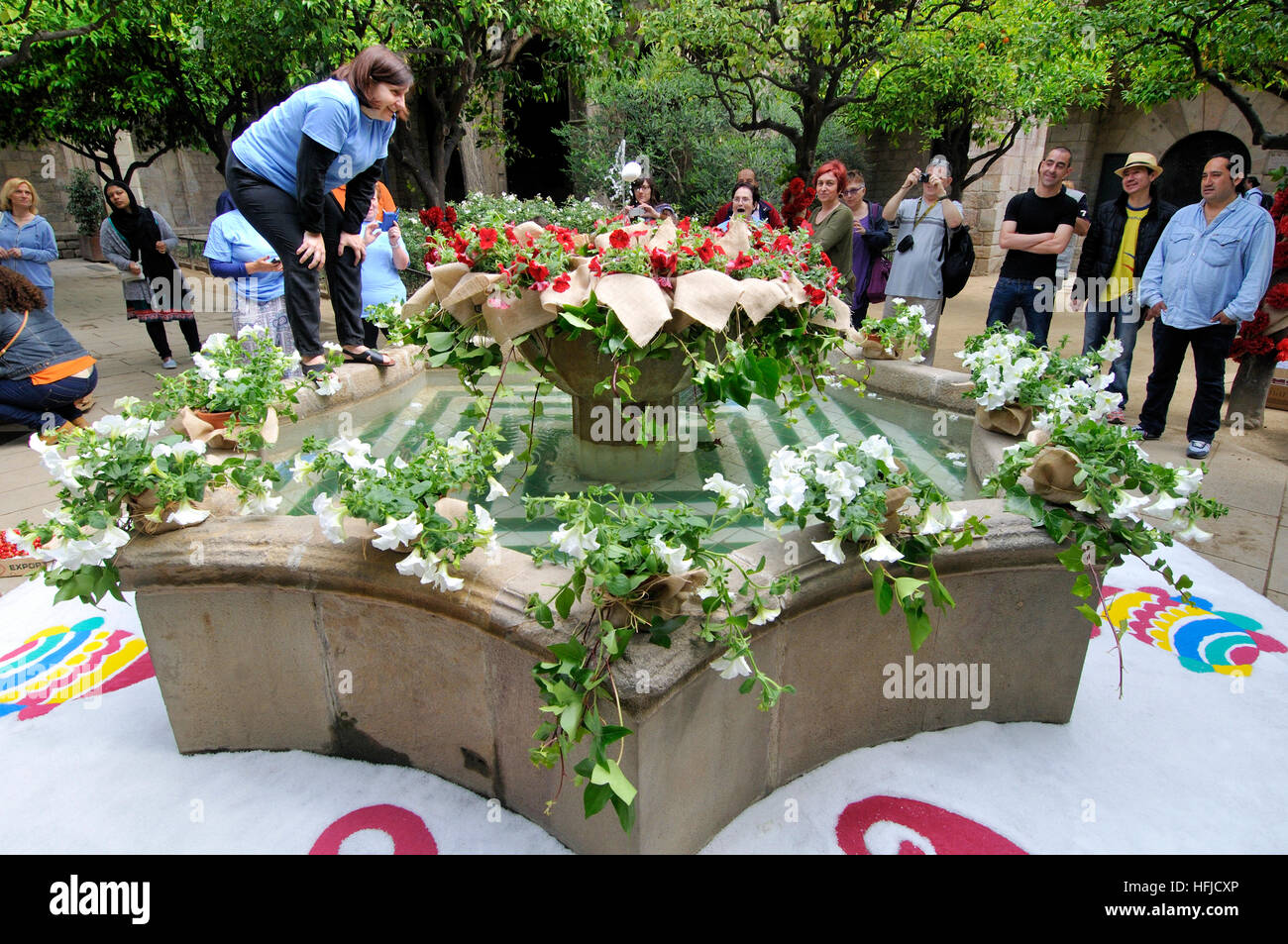 The dancing egg ("l´ou com balla" in Catalan) is an old tradition that ...