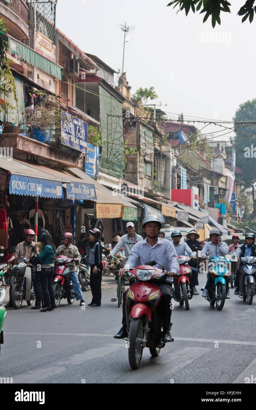 Hanoi everyday life hi-res stock photography and images - Alamy