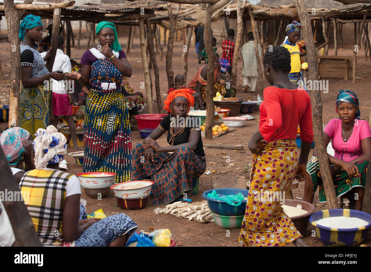 Rural market africa hi-res stock photography and images - Alamy