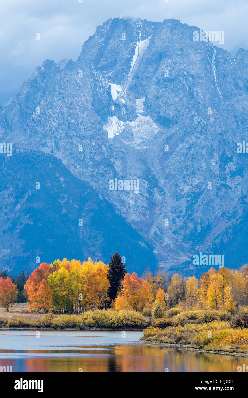 Signal Mountain and snake river in Autumn Stock Photo - Alamy