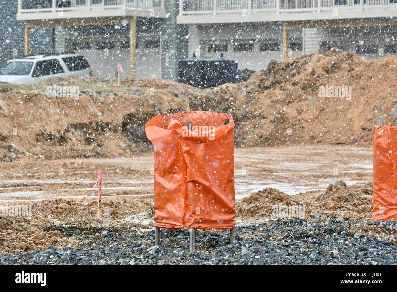Snow is coming down hi-res stock photography and images - Alamy