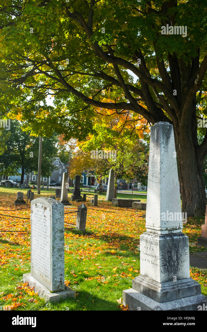 Old public burial ground hi-res stock photography and images - Alamy