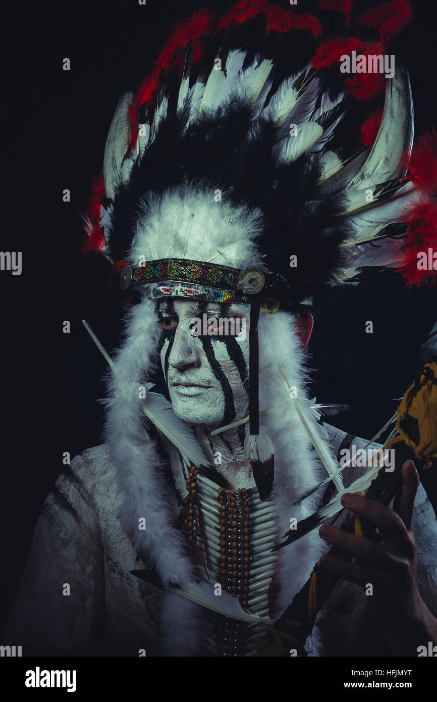 Apache tribe geronimo hi-res stock photography and images - Alamy