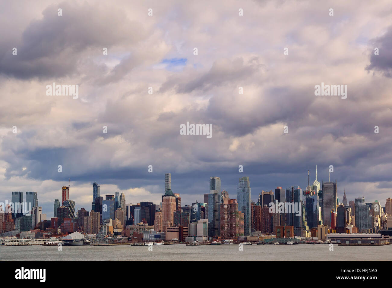 Storm Clouds Over New York City storm clouds over Manhattan Stock Photo ...