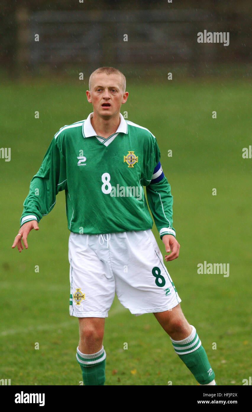 Footballer Sammy Clingan playing Northern Ireland 2002 Stock Photo - Alamy