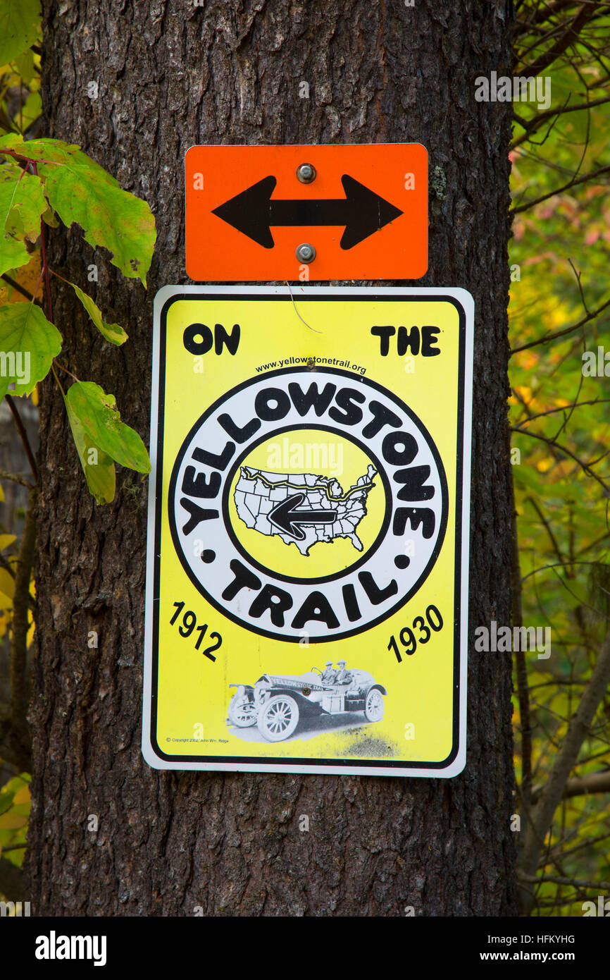 Yellowstone trail hi-res stock photography and images - Alamy