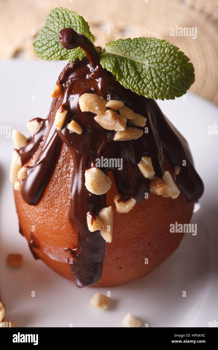 Whole nut chocolate hi-res stock photography and images - Alamy