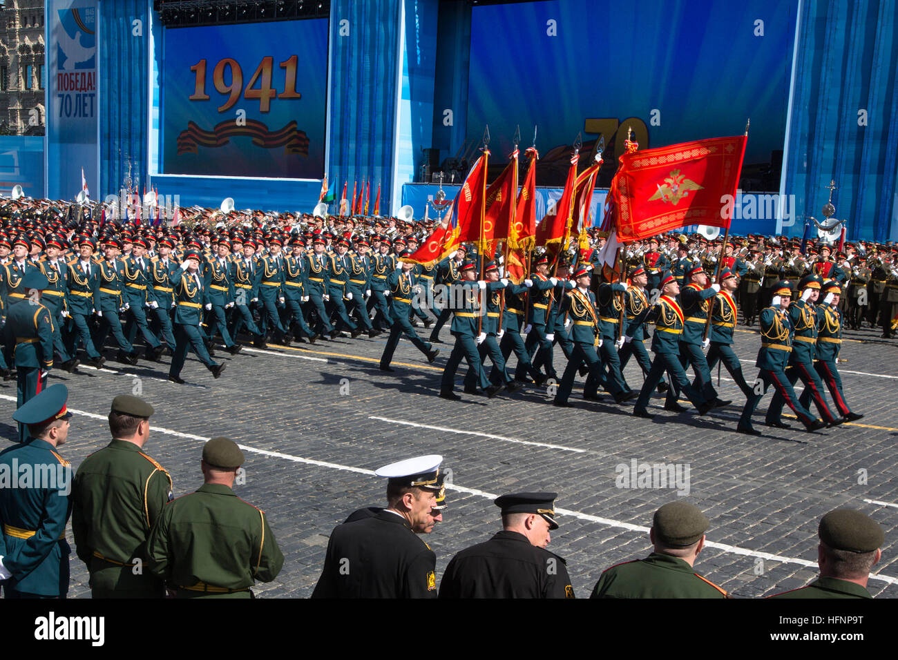 Russian soldiers march through Red Square during the Victory Day ...