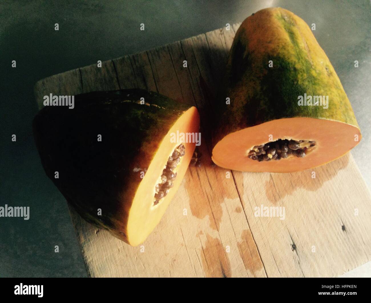 A good ripe papaya, sweet and tasty Stock Photo - Alamy