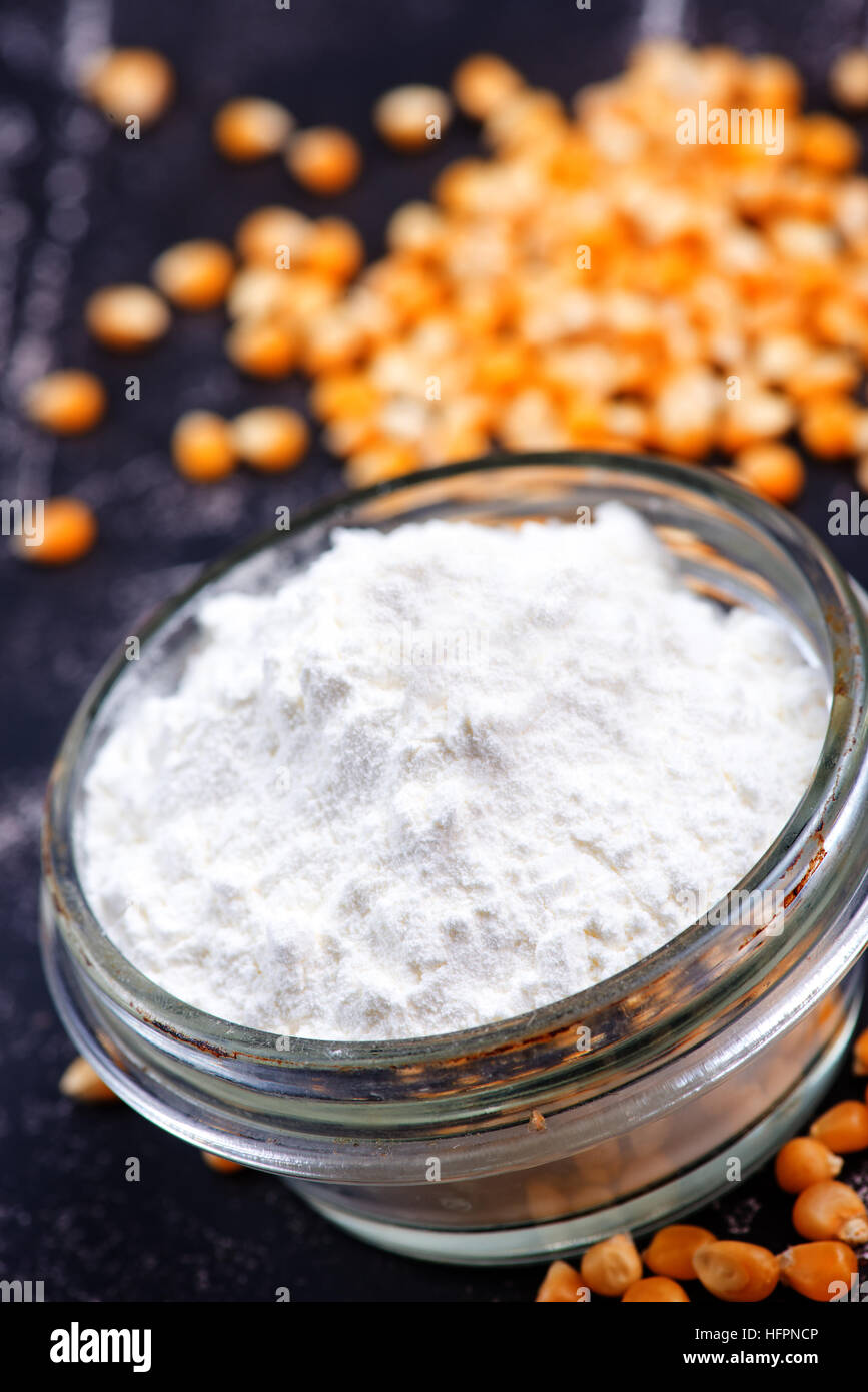 corn starch in bowl and on a table Stock Photo - Alamy