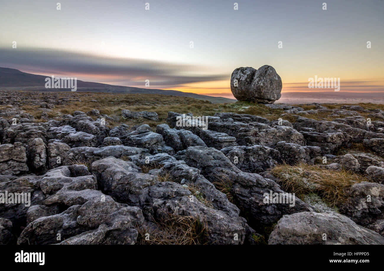 Erratic stone Twistleton scar Stock Photo - Alamy