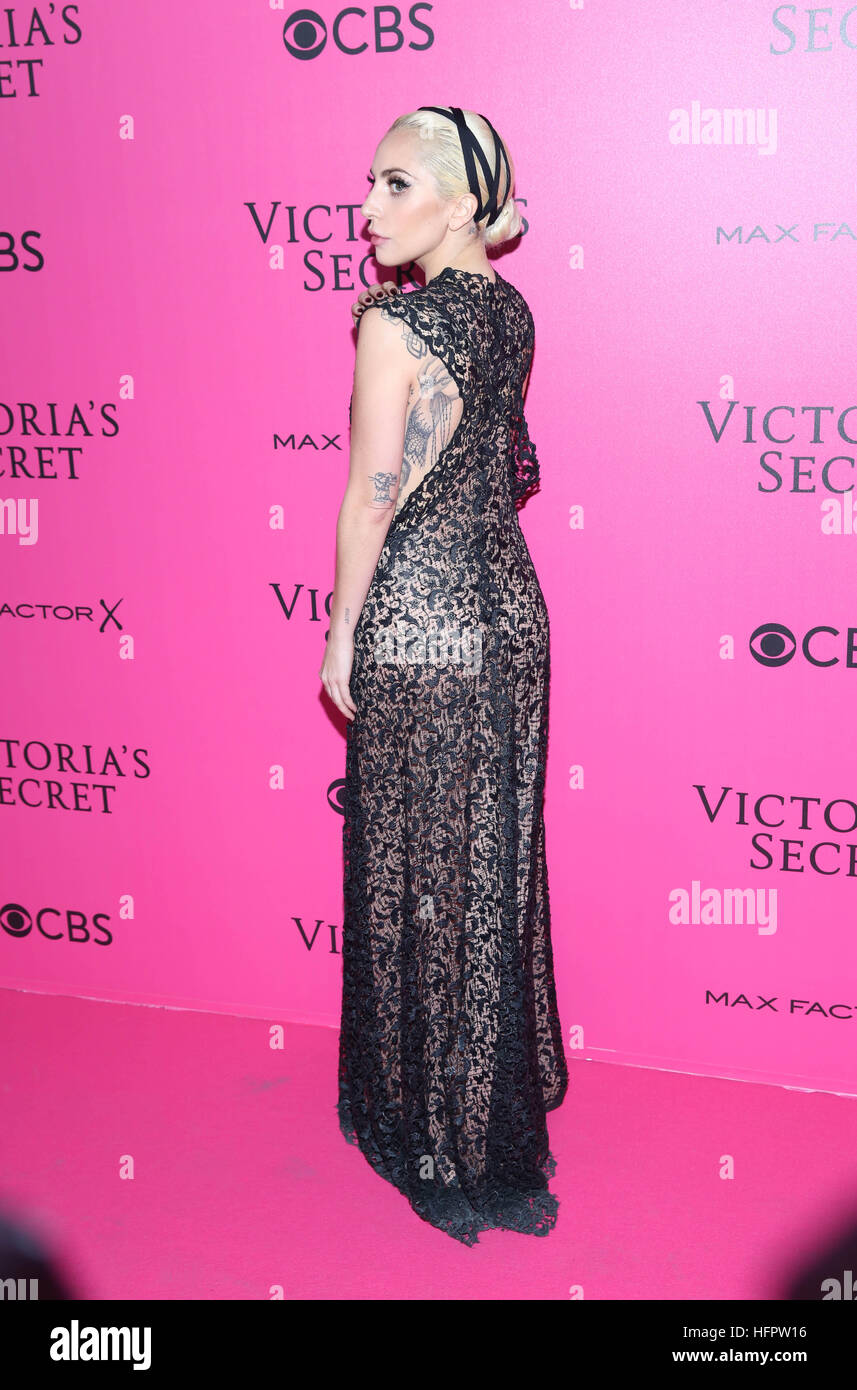 Lady Gaga arrives at Victoria's Secret 2016 Fashion Show Featuring ...
