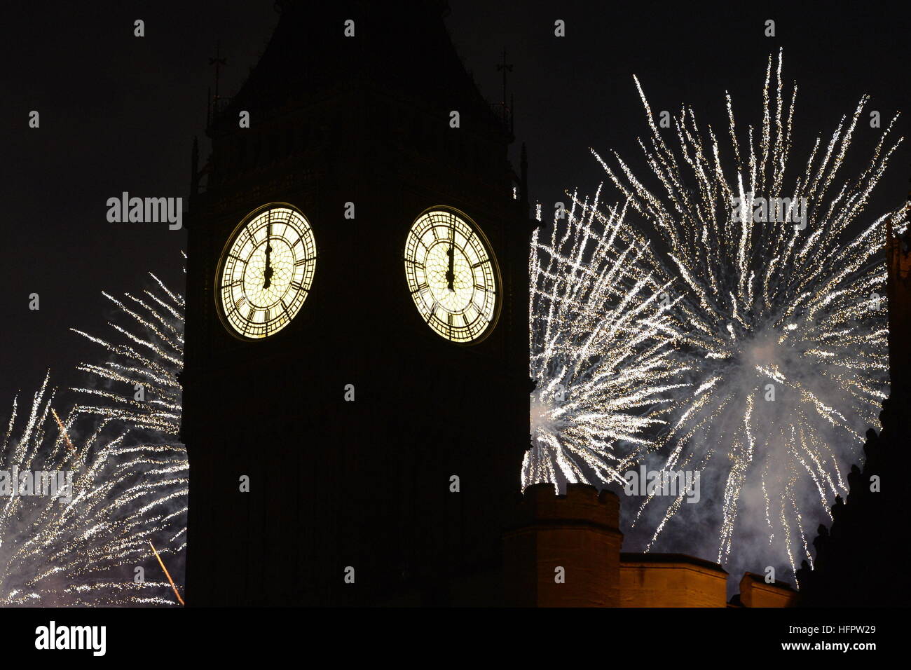 Fireworks light up sky over parliament hi-res stock photography and ...
