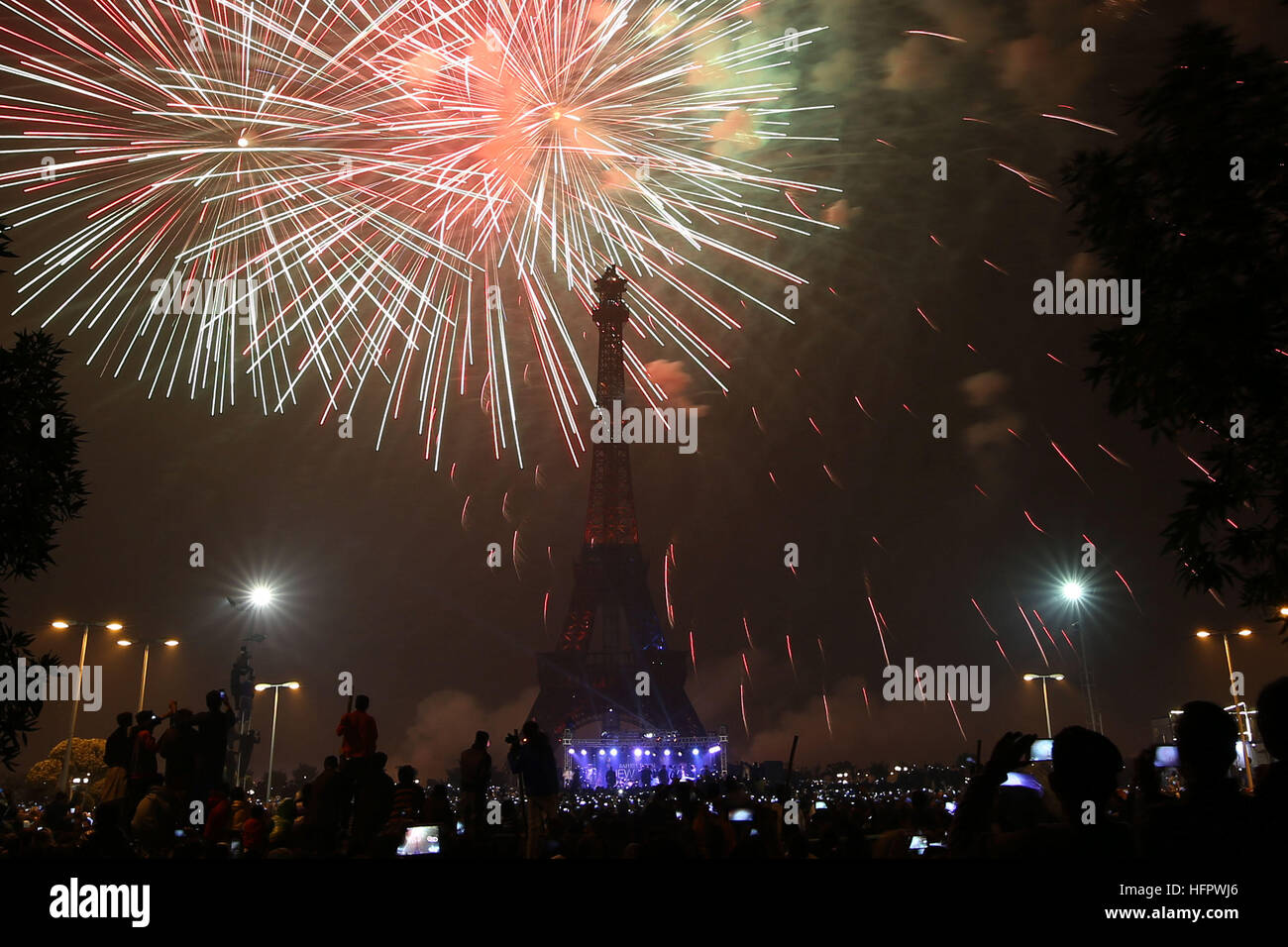 Lahore, Pakistan. 01st Jan, 2017. Fireworks light the sky near the ...