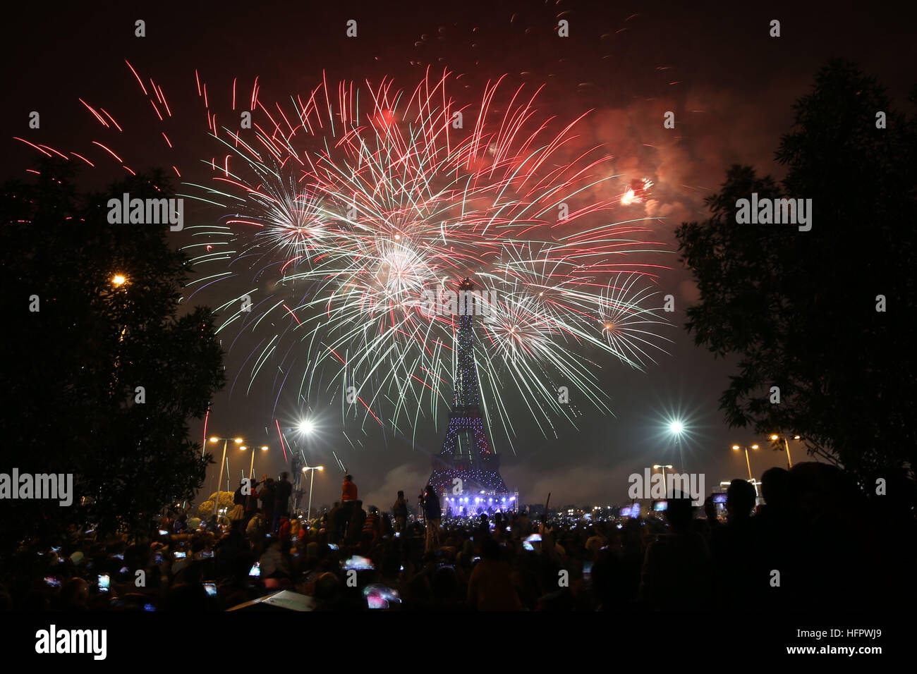 New year fireworks pakistan hi-res stock photography and images - Alamy