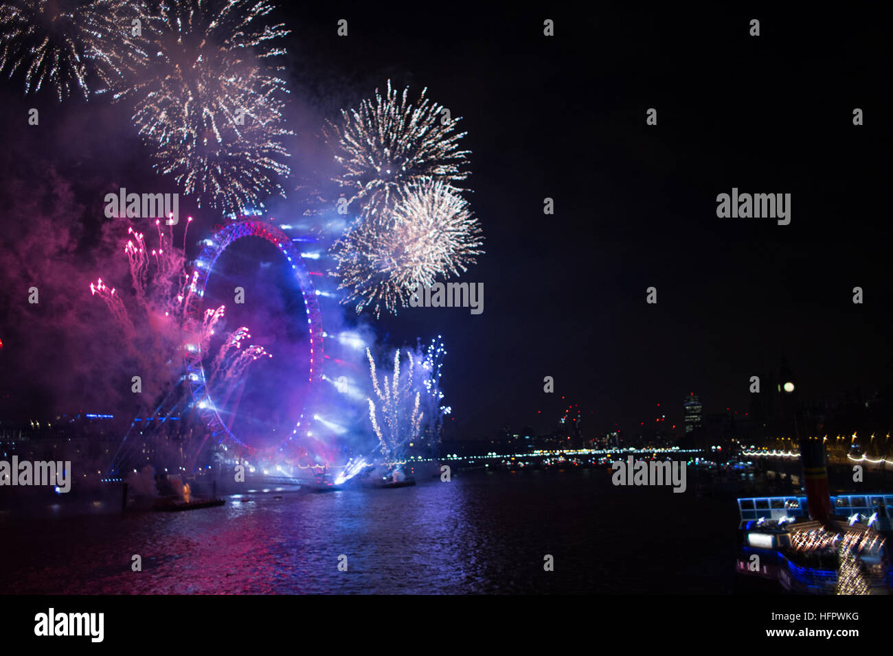 London, UK. 31st Dec, 2016. New Year's Eve firework display on the ...