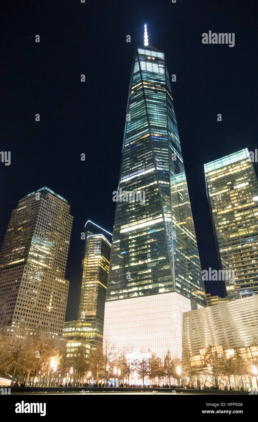 Freedom Tower seen at night in the World Trade Center Stock Photo - Alamy